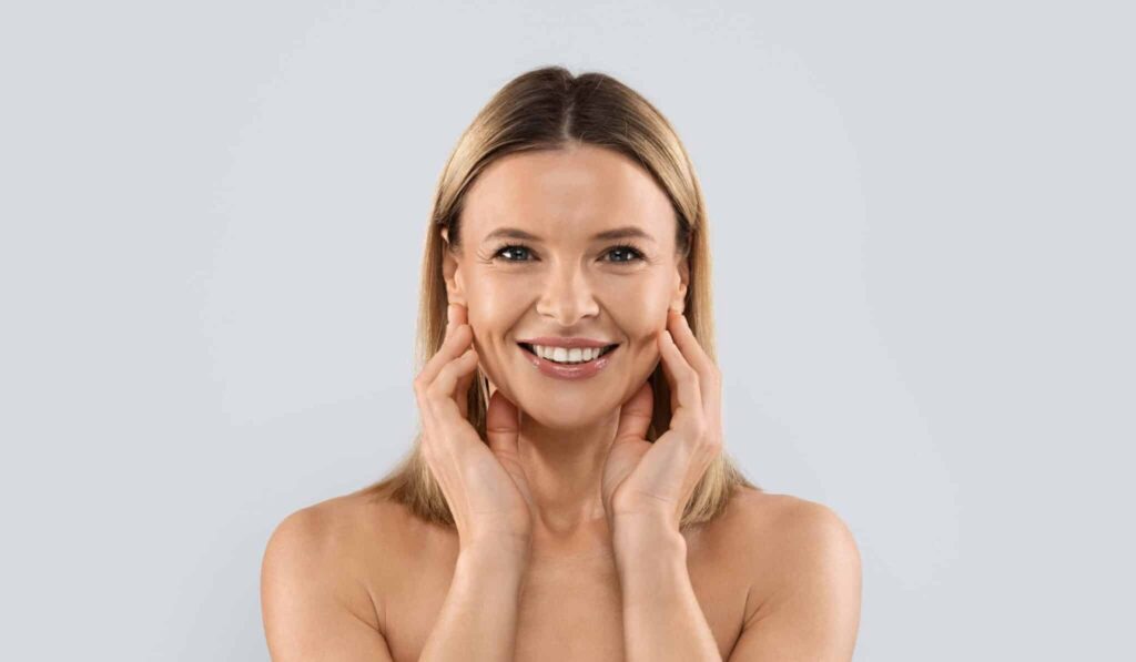 Boule de Bichat : comment s'en débarrasser et affiner vos joues